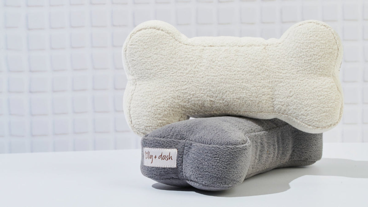 boucle toy – Lilly + Dash